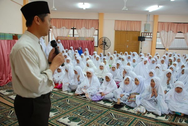 Sembahyang Hajat dan Membaca Doa Tolak Bala