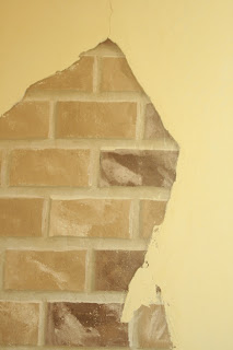 The Blueberry Vine: Venetian Plaster/ Faux Brick