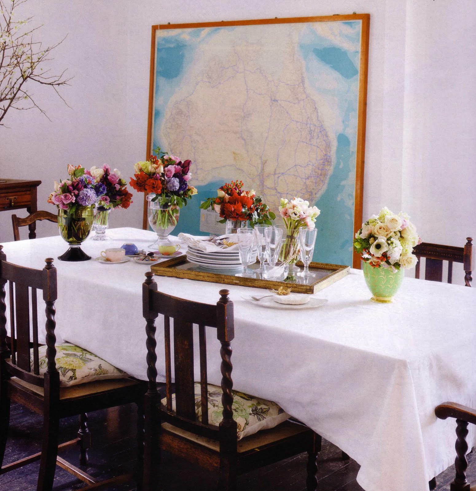 she moves the furniture: Going Global with Maps