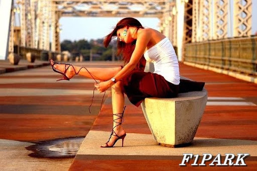 Stephanie Sadorra ( Jenni Lee ) ~ F1PARK - Formula 1 - MotoGP - Nascar ...