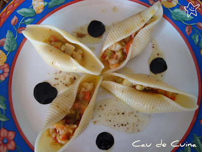 Cau de Cuina: Pasta farcida d´esqueixada de bacallà amb verduretes ...