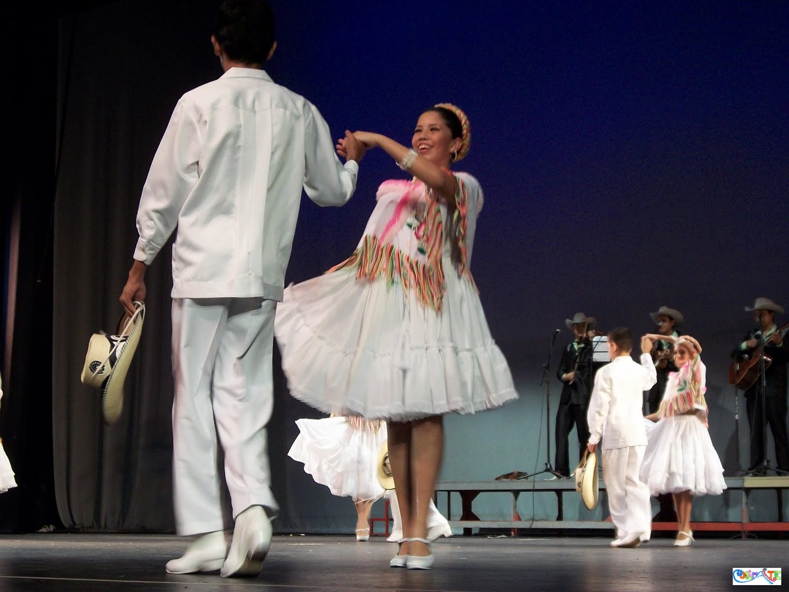 Colimarte: Grupo de Danza Folklorica "Hueyatlatoani Colimotl"