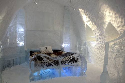 French Sampler: Snow Queens and their Lairs