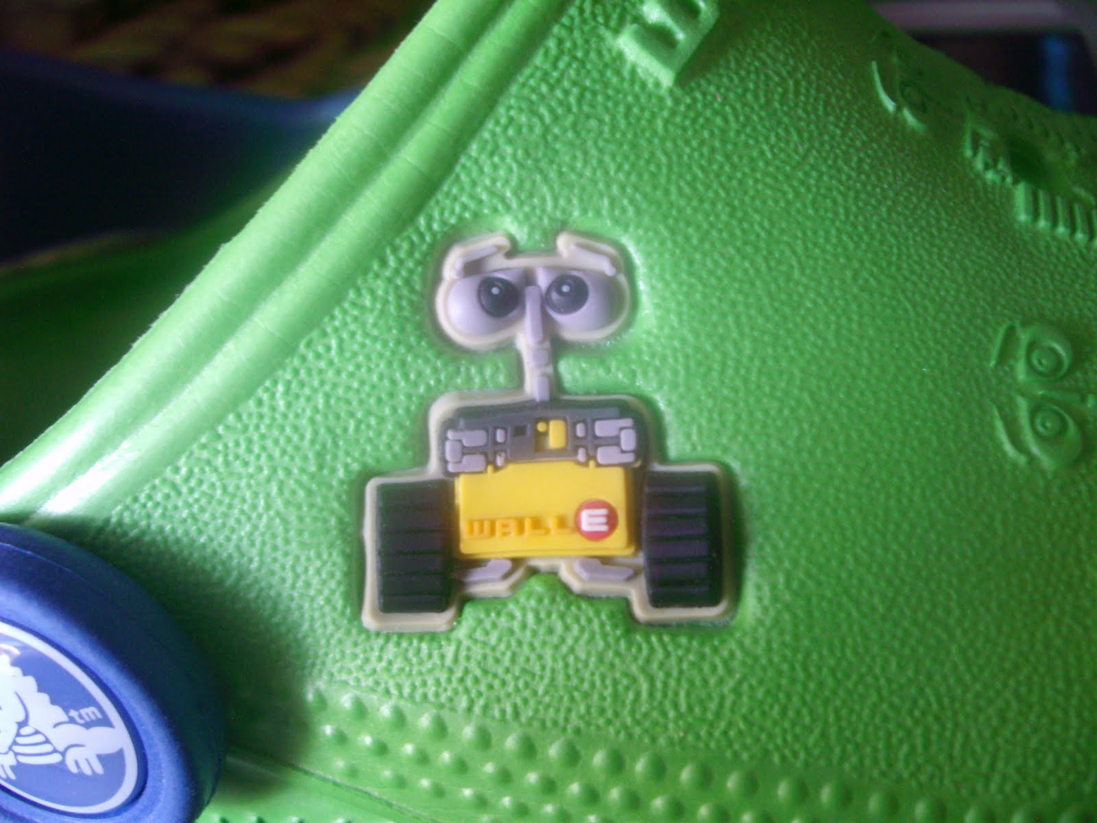 Kids' Classic Wall-E Crocs | Shopping with Kurt Alexander
