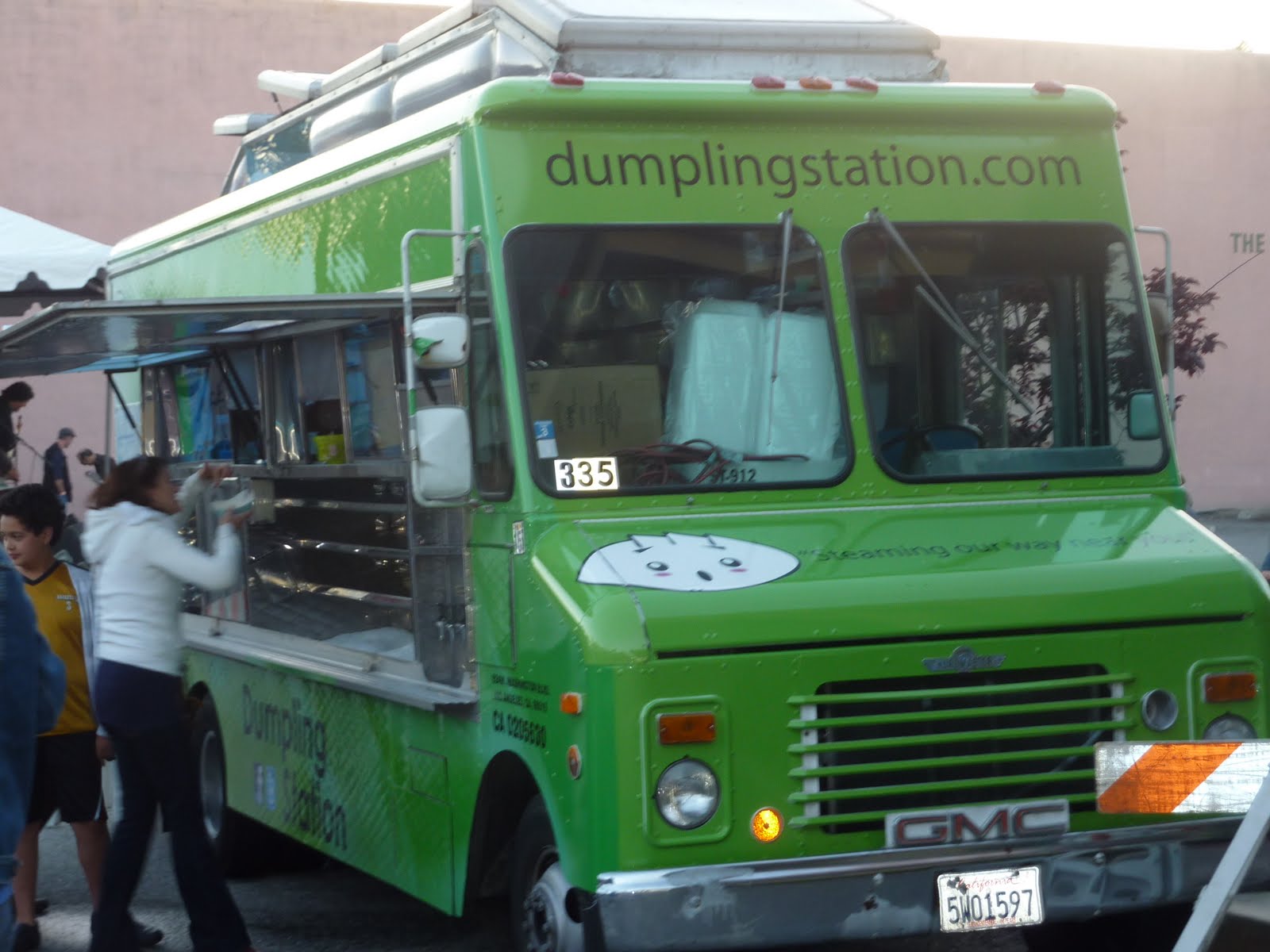 Saturday Night Foodies: Well Worth the Wait - @dumplingstation