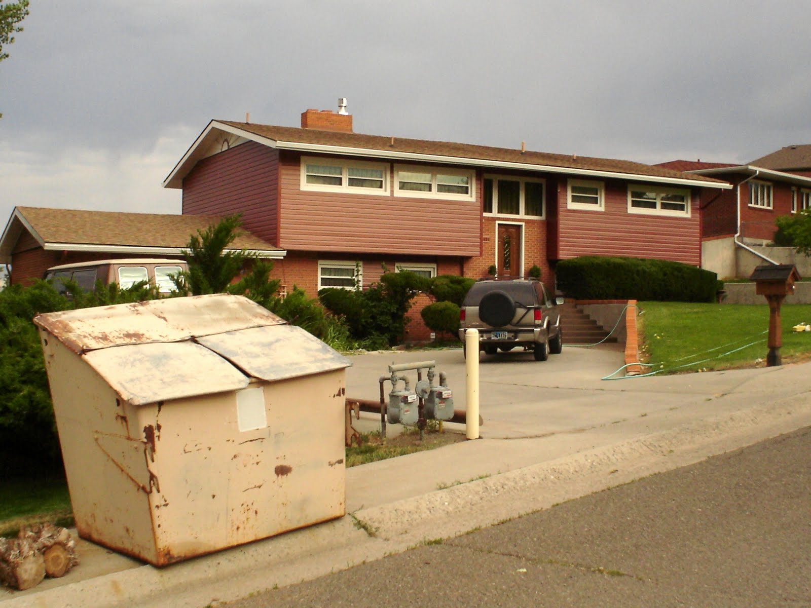 Thermopolis, Wyoming: snow and garbage removal, etc.