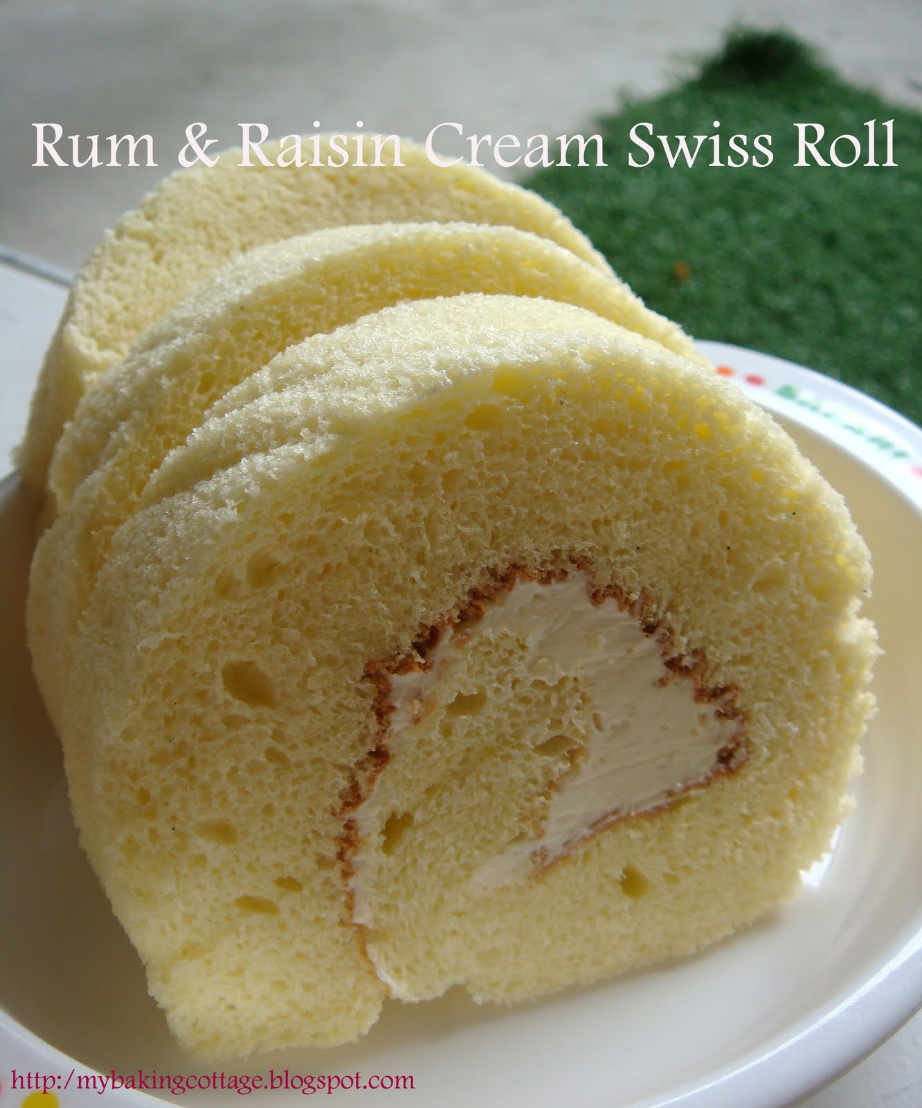 My Baking Cottage: Rum & raisin cream swiss roll