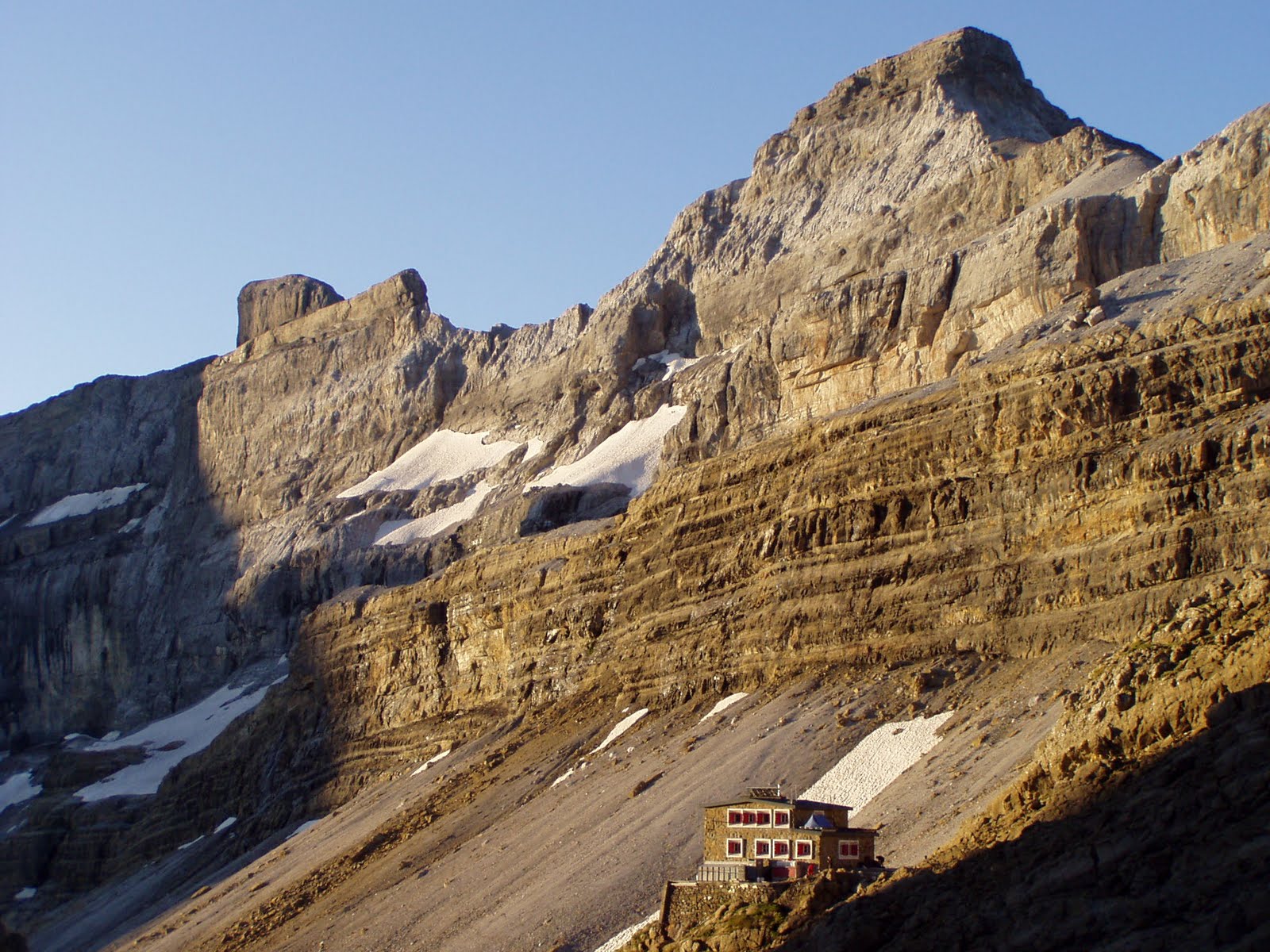 Les Pyrénées: Photos, randonnées, paysages et rencontres: Le Mont Perdu ...