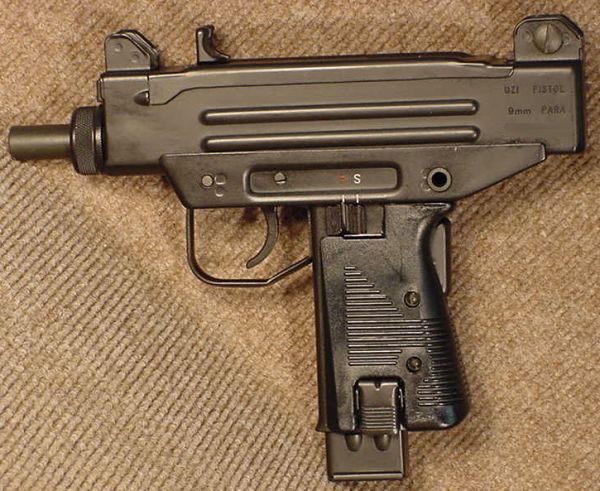 WORLD OF WEAPONS: UZI pistol