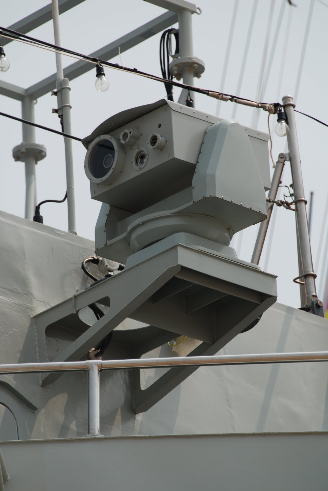 China Defense Blog: Photos of the Type 052B Luyang class "Chinese Navy ...