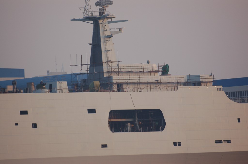 China Defense Blog: Second Type 071 Yuzhao Class LPD Launched.