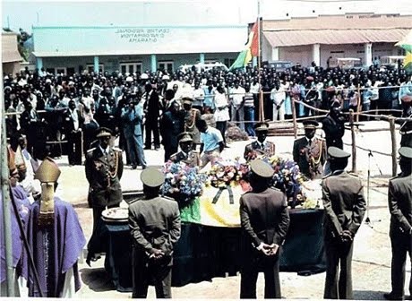 Hungry for Truth, Peace and Justice: Rwanda: Mbonyumutwa family pins PM ...