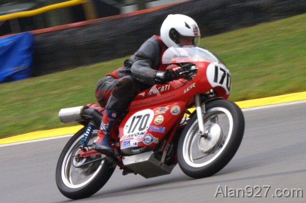 LUTON: VINTAGE ITALIAN RACING BIKE