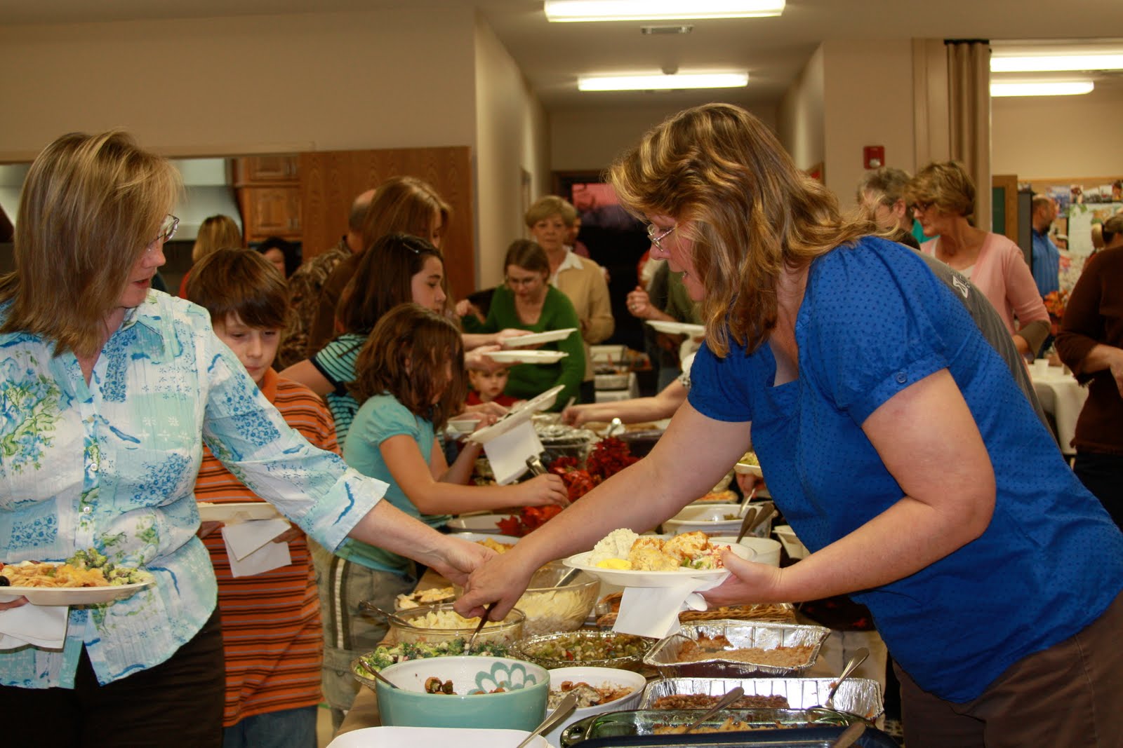 His Doorkeeper: WHAT I LOVE ABOUT CHURCH DINNERS...........