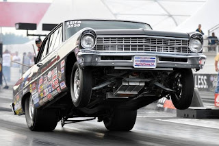 Drag Racing Wheelstands!: Wheelstands