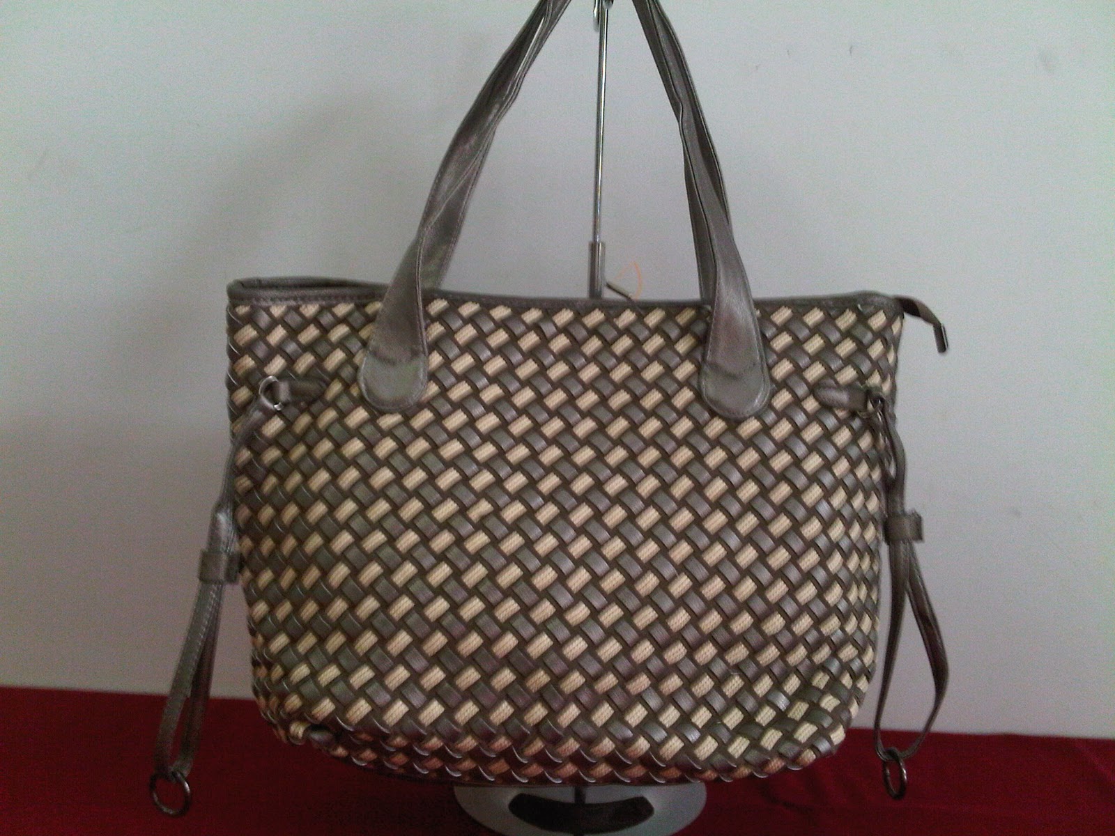 Fine Shop: 3. Galeri Tas Branded