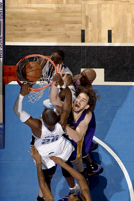 You Got Dunked On: 2009 NBA Finals: Mickael Pietrus Dunks On Pau Gasol