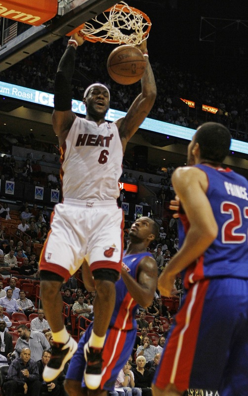 You Got Dunked On: 2010 NBA Preseason: Lebron James Spin & Two-Handed ...