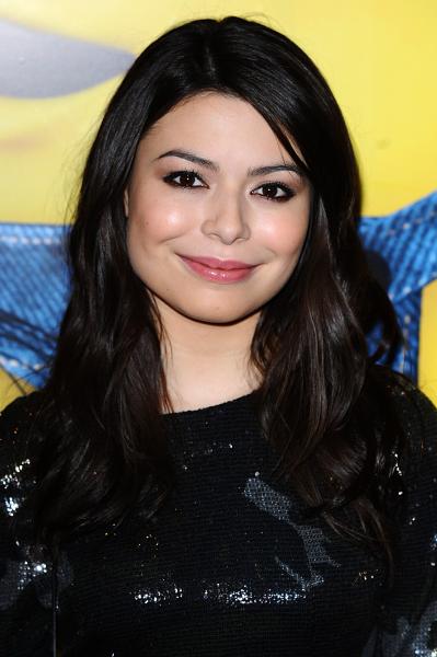 Celebrity Whereabouts: Miranda Cosgrove at the London premiere of ...