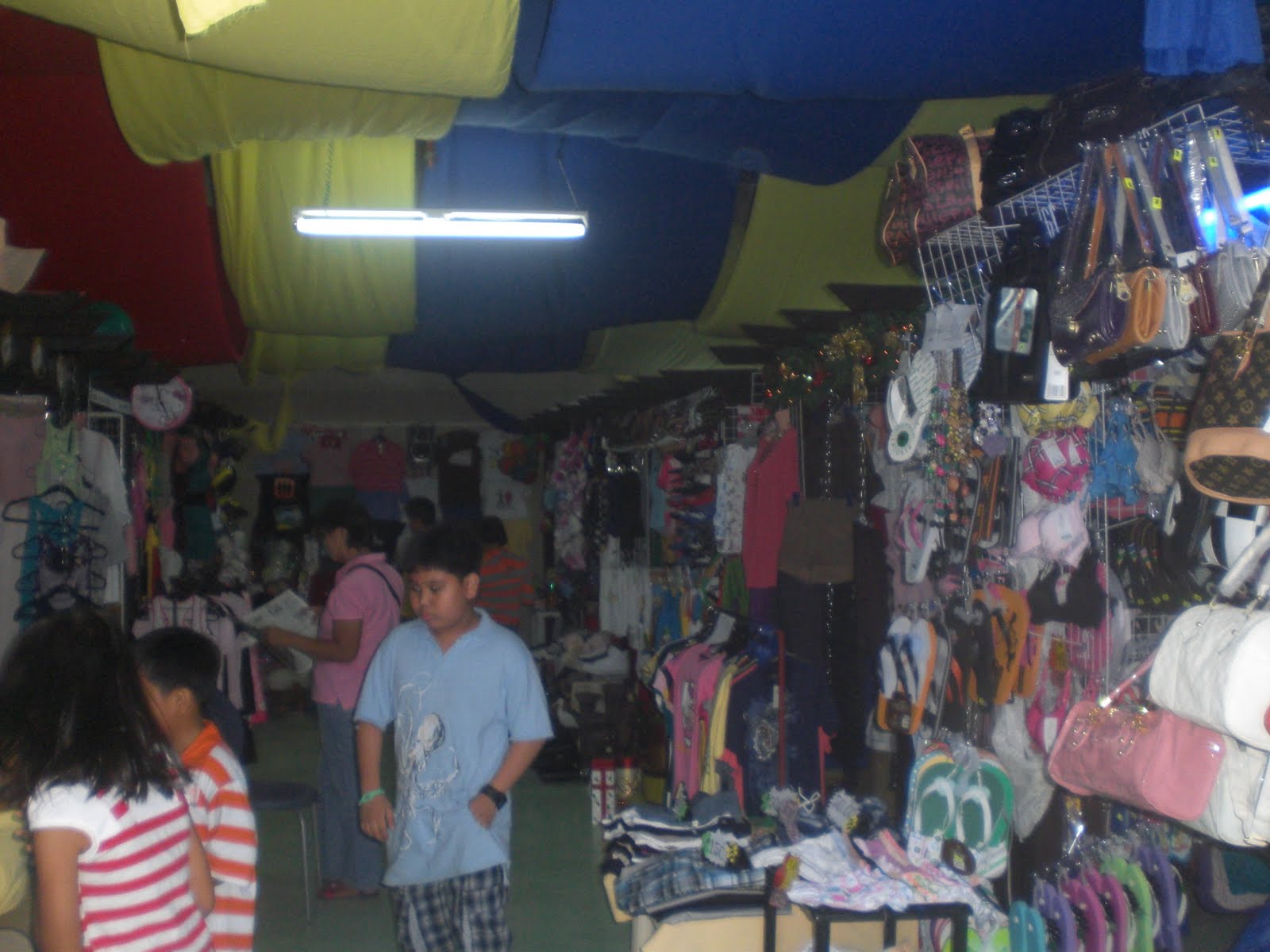 Tagaytay City: Fiesta Bazaar in Robinson's Tagaytay