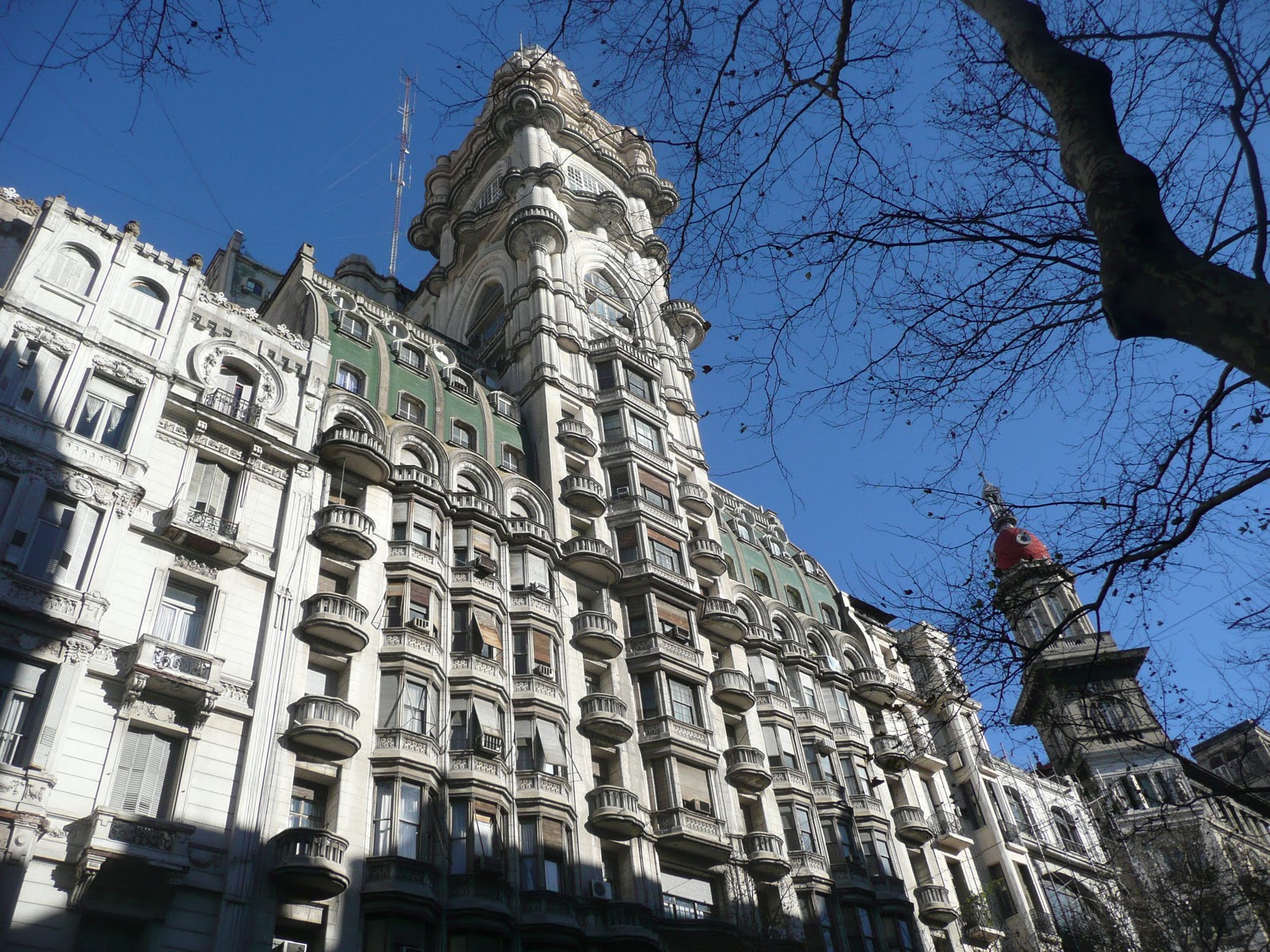Rincones, Historias y Mitos de Buenos Aires: El Palacio Barolo