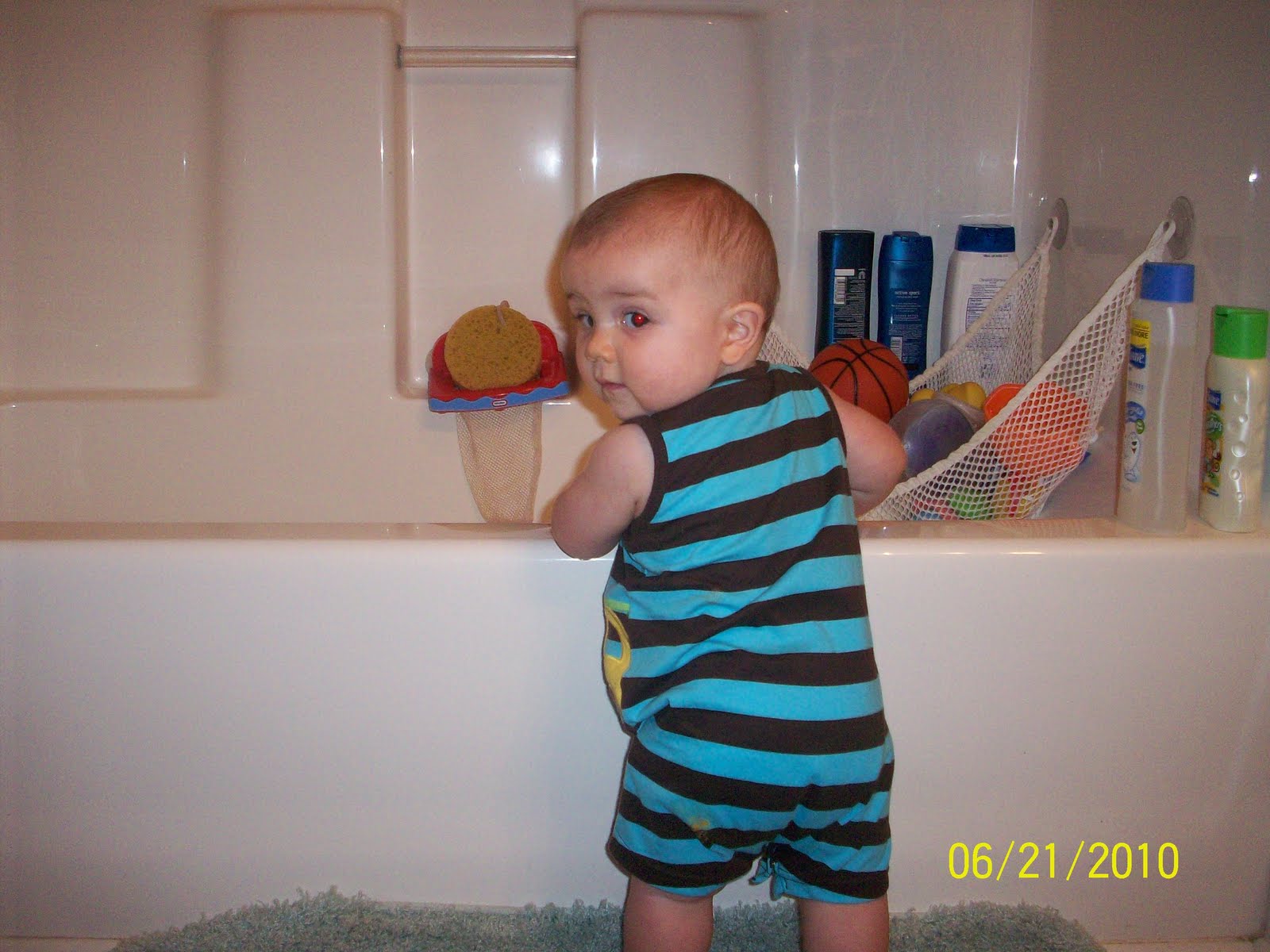 The Laffertys: Rub a dub dub, 2 boys in the tub!