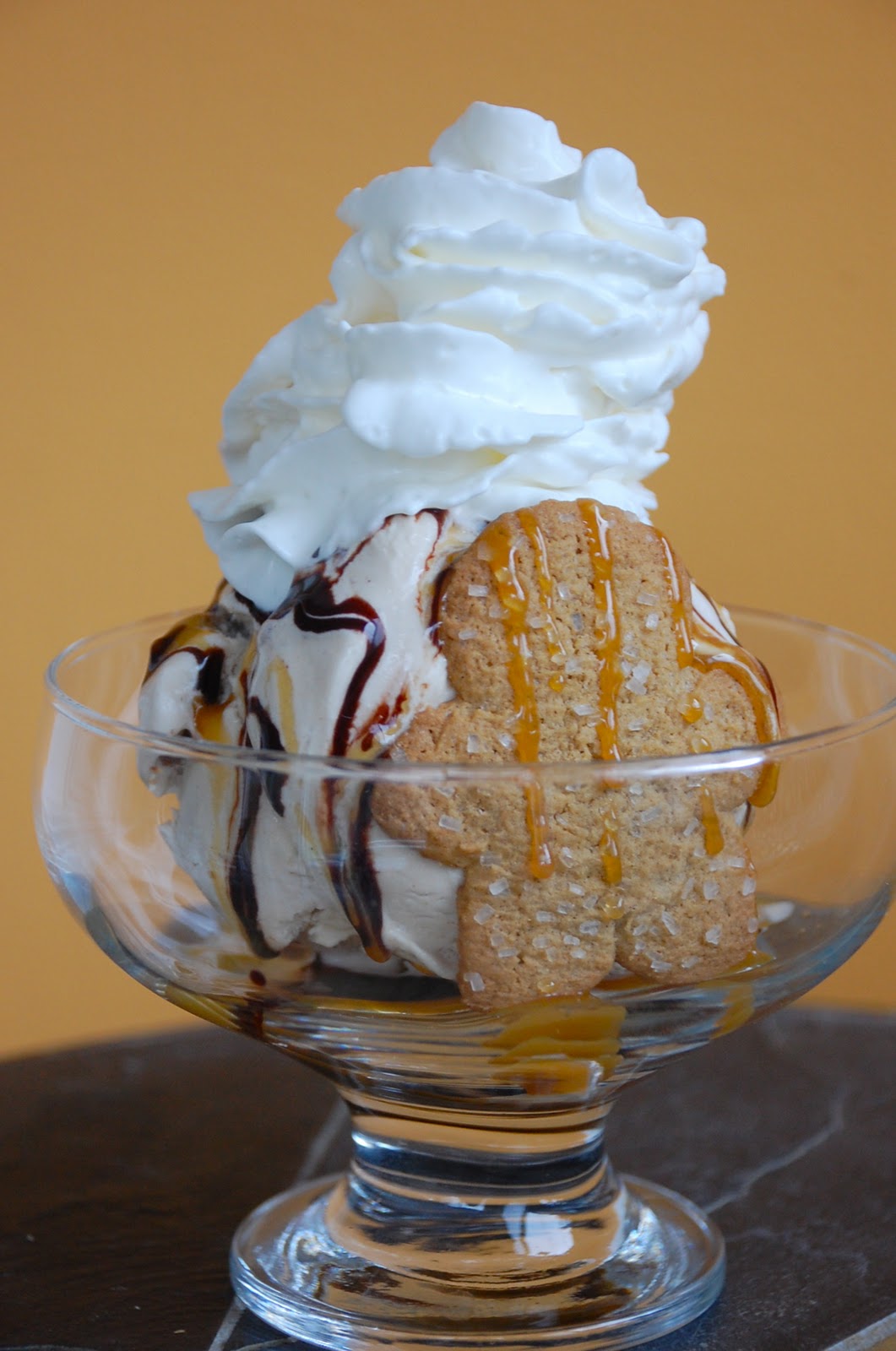 Scoopalicious: Entry #1 for Turkey Hill's Super Sundae Contest