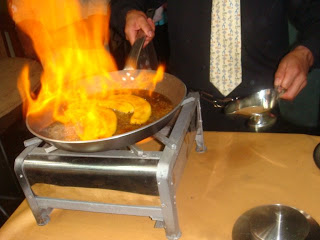 EL BUEN MAITRE D' HOTEL: Bananas Flambe (Servicio Gueridon) Estudiantes ...