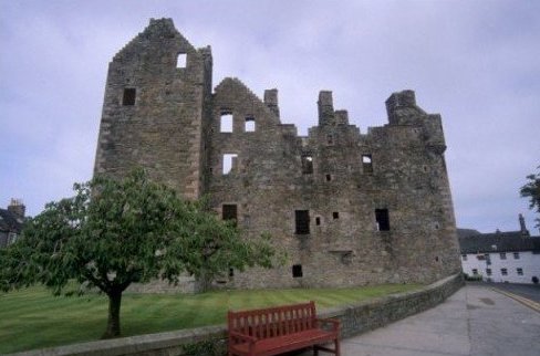 Tour Scotland: Tour Scotland Photographs MacLellan's Castle