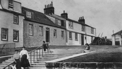 Tour Scotland: Old Photograph of Kilbarchan Scotland