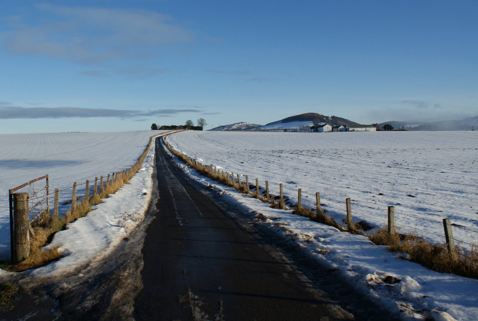 Tour Scotland: Tour Scotland Photograph Morning Hogmanay Rural Perthshire