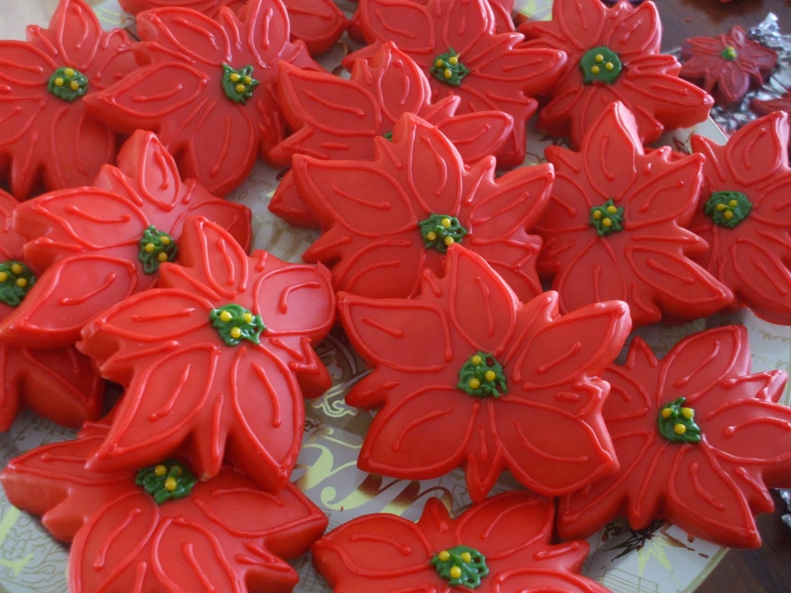 The Simple Cake: Poinsettia & Snowflake Cookies