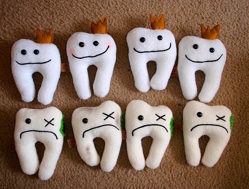 Super Punch: Plush teeth with cavities