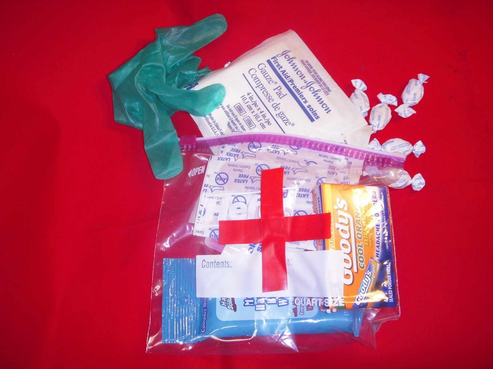 Simply Serve: Projects: First Aid Kits For Homeless
