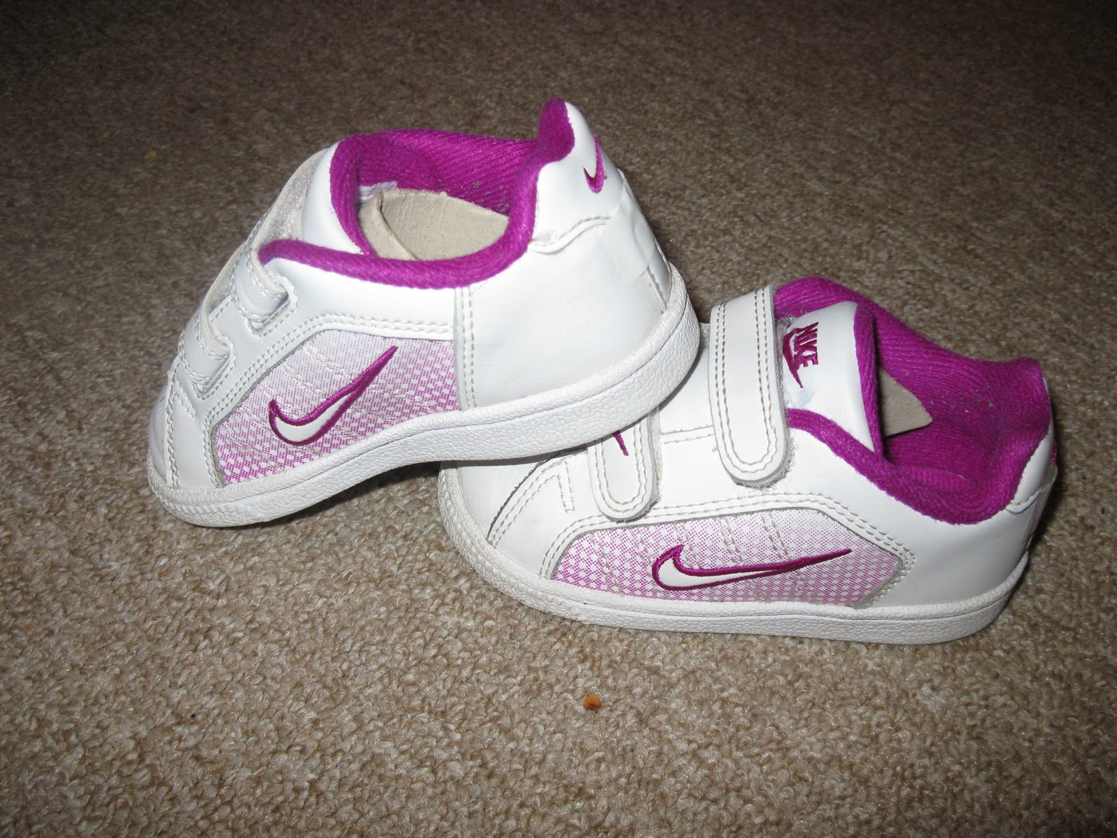 Budget Corner 4U: Nike(15)!!!!