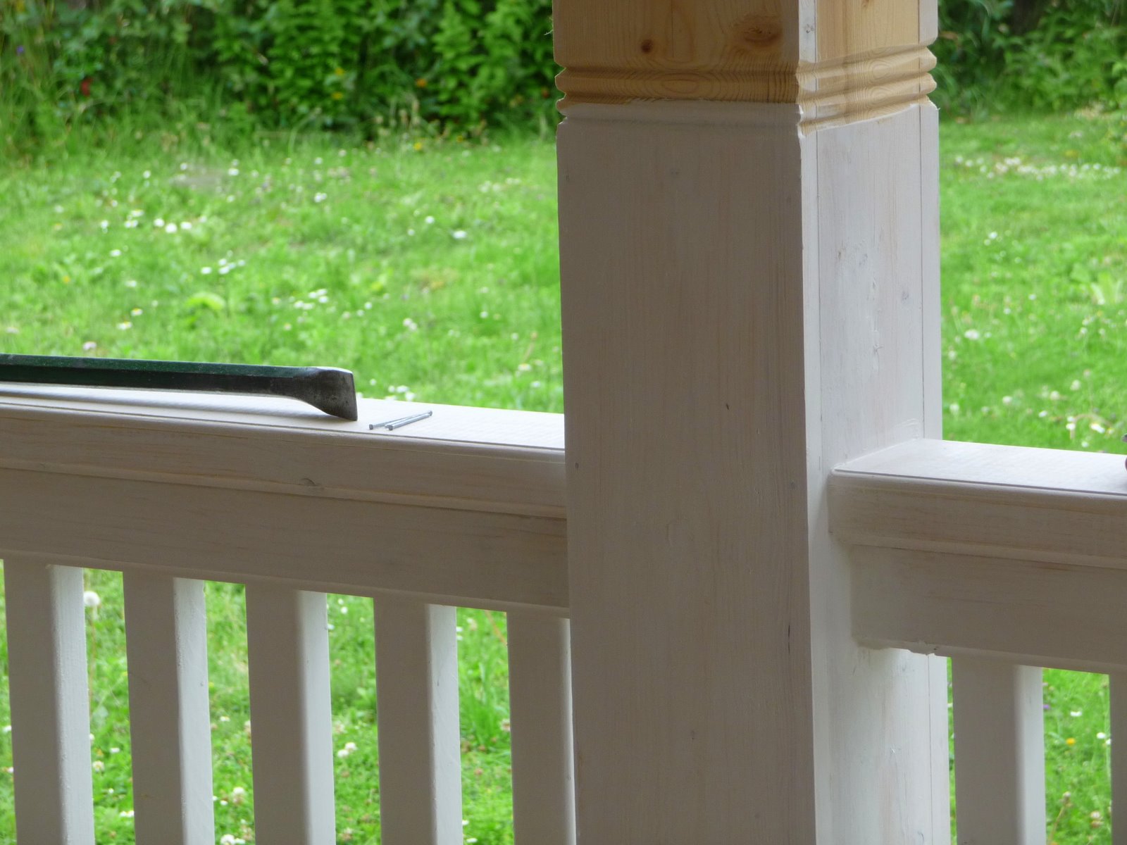 My Blueberry House: Veranda - räcke och tak