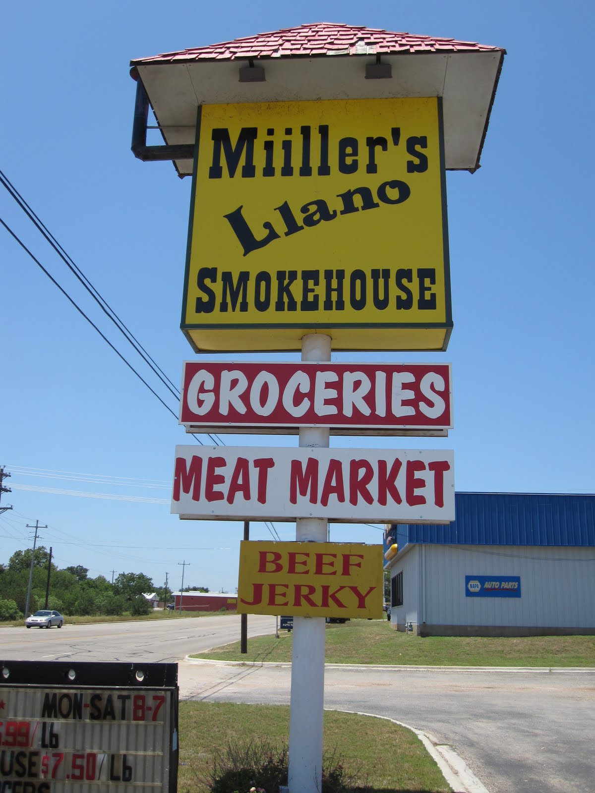 Man Up: Tales of Texas BBQ™: Miiller's Llano Smokehouse & Llano town square
