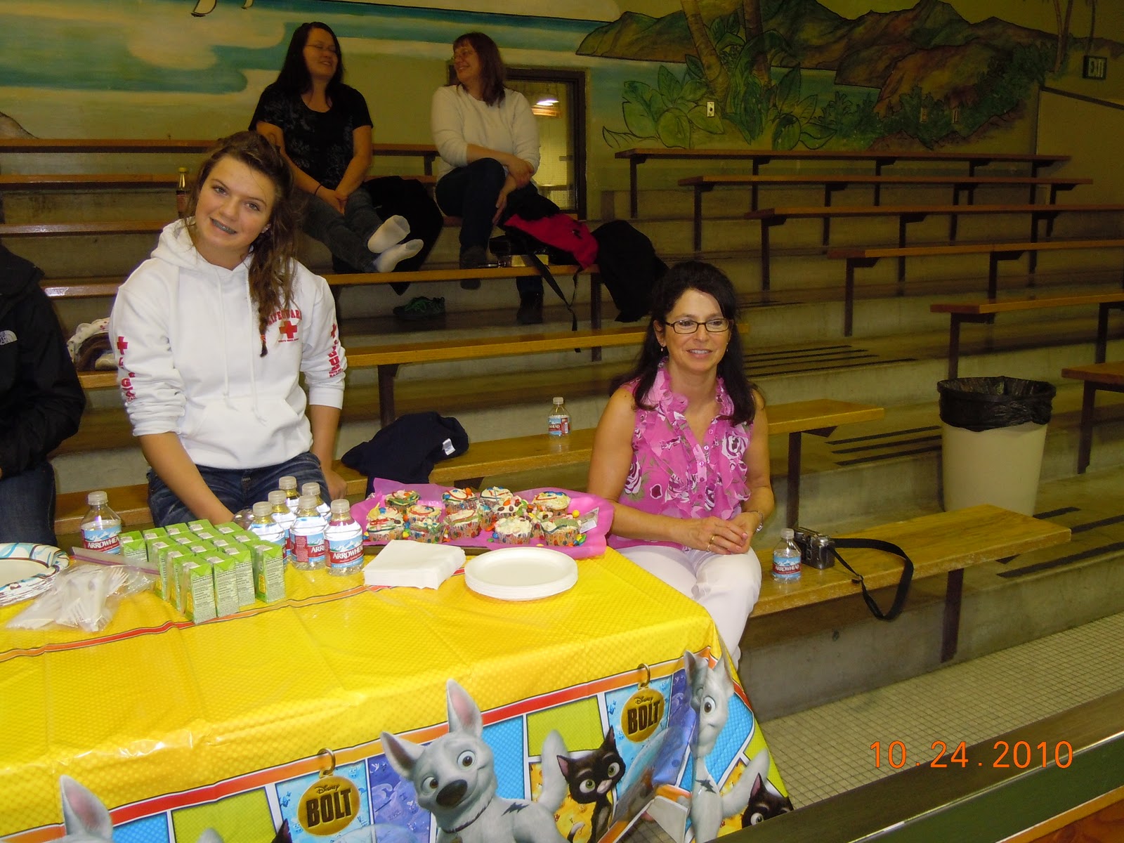 LIVIING ONE DAY AT A TIME: Faith's 9th Birthday Pool Party ~ 10-24-10~