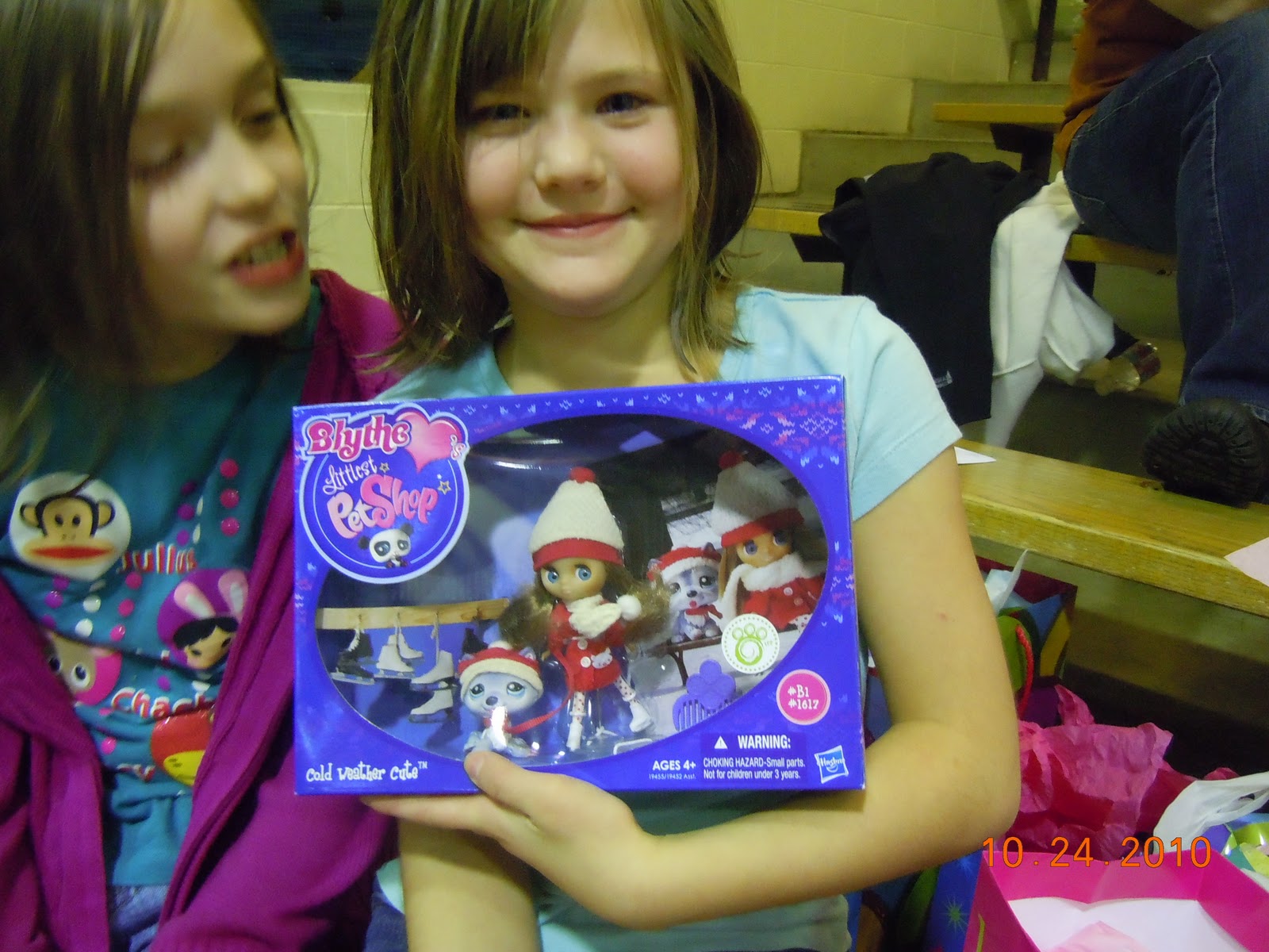 LIVIING ONE DAY AT A TIME: Faith's 9th Birthday Pool Party ~ 10-24-10~