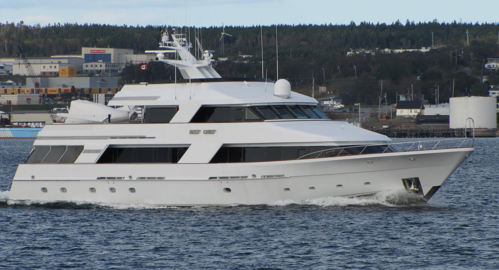 Shipfax: Reef Chief heads south