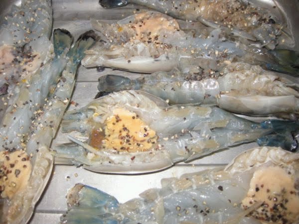My Life: Baked Cheese Prawn Recipe(Big Head Freshwater Prawns)