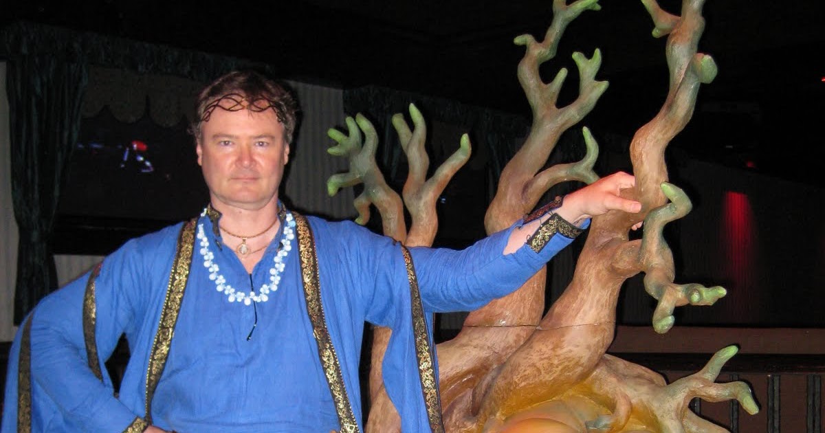 Robert Manners: Insanity, Thy Name is NaNoWriMo...