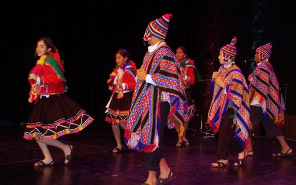 Todos somos Perú: Tradiciones y costumbres