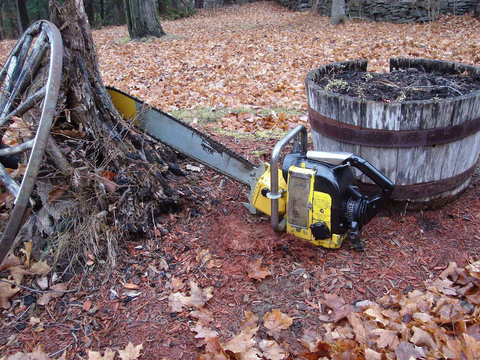 VINTAGE CHAINSAW COLLECTION: MCCULLOCH 39.