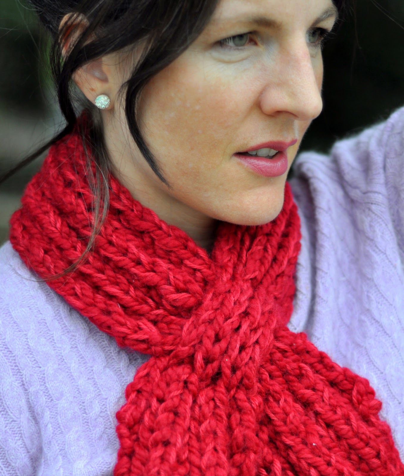 Aesthetic Nest: Knitting: Looped Scarflette for Me (Pattern Giveaway ...