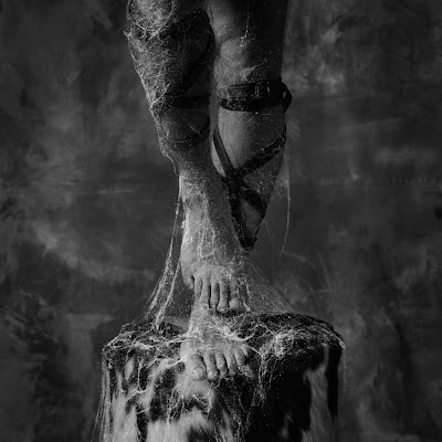 FlowBe: Photography by Ervin Olaf