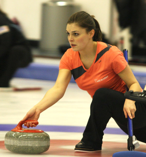 Skip Cottage Curling: Glynhill Ladies International: Day 1 Report