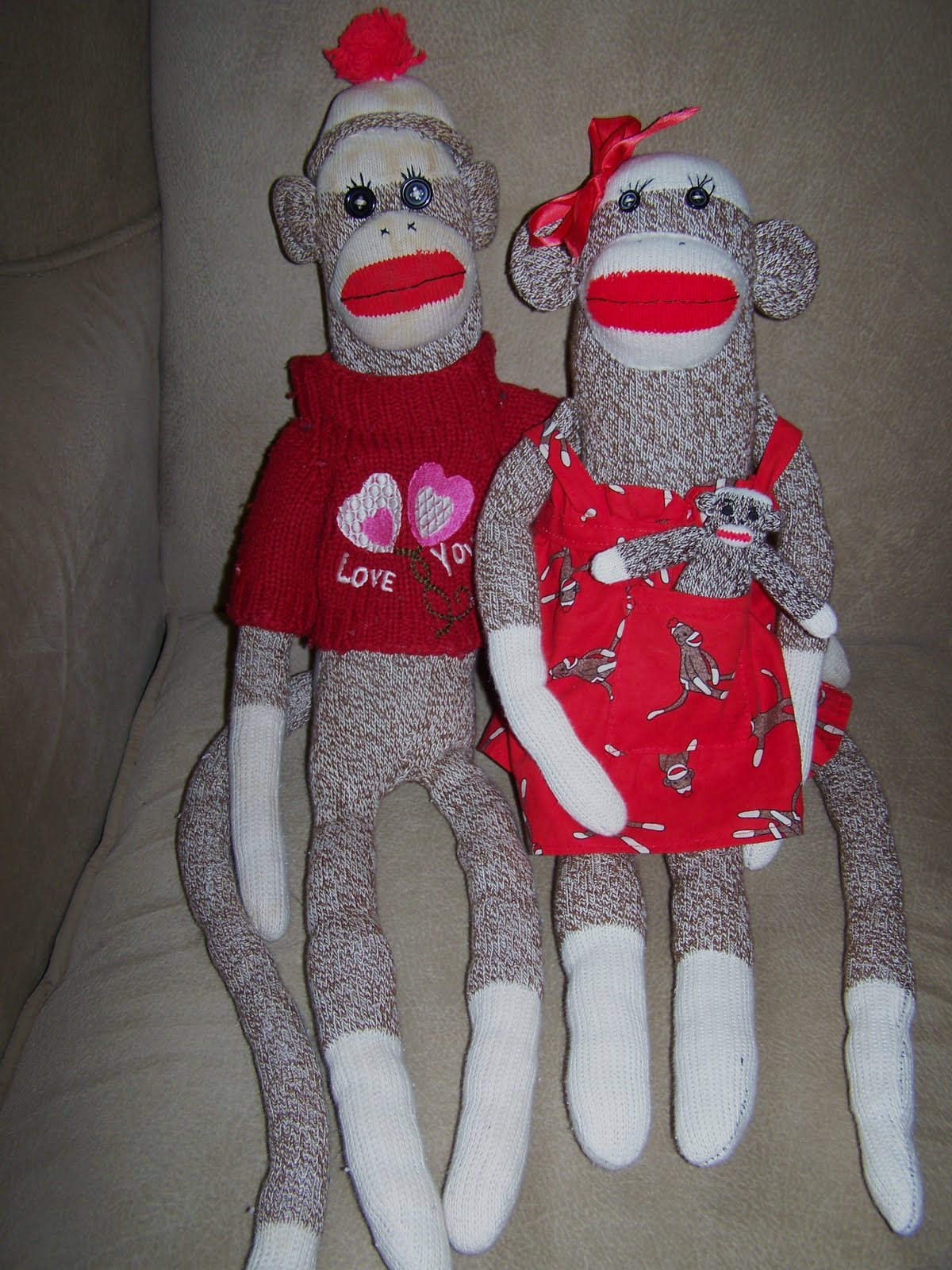 Paper, Scissors, and Glue - Oh My!: Sock Monkey Love