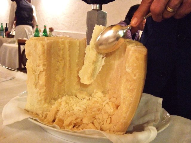 The Cheeselover: Five different ages of Parmigiano Reggiano in five ...