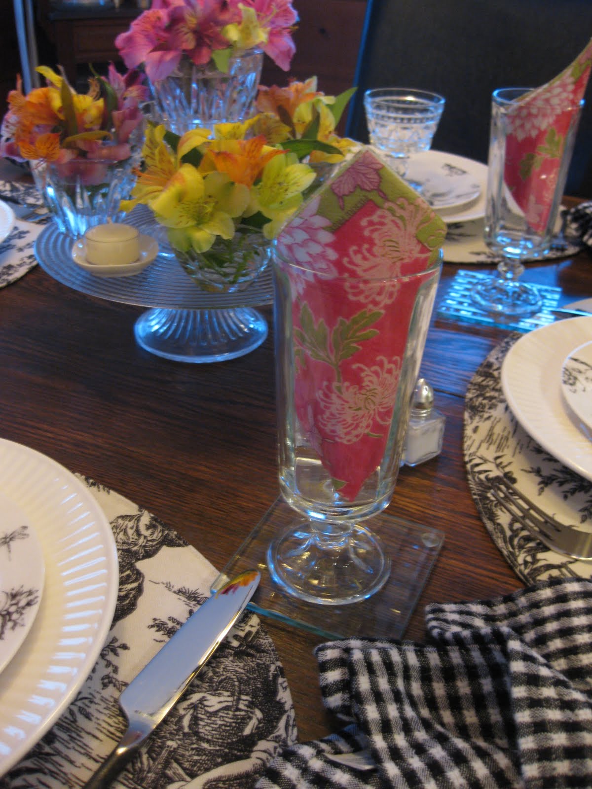 Mid-Atlantic Martha: Tablescape Thursday - Toile Table